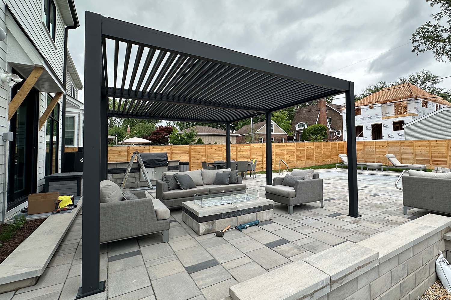 World’s Most Popular Modern Pergola Kit from Just $5997 | Hansø Home
